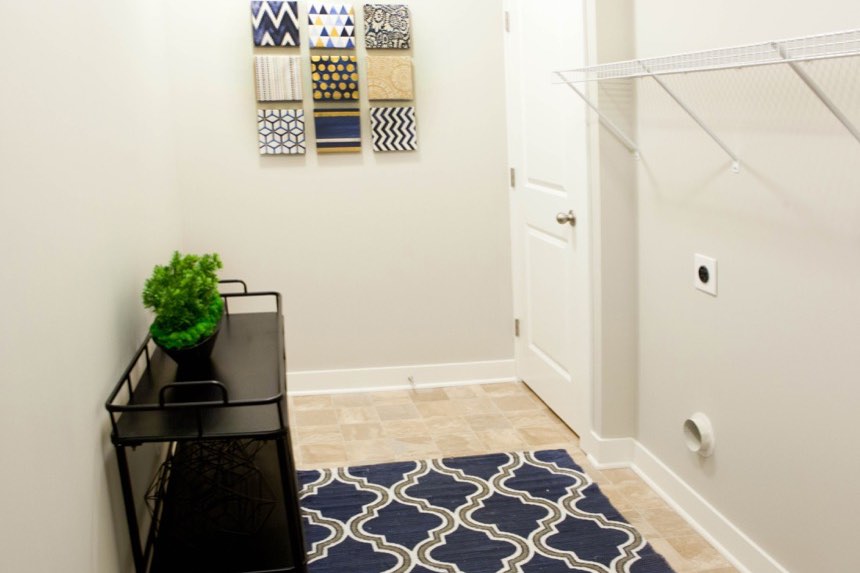 Carmel Apartment Photos | Highpointe on Meridian Apartments