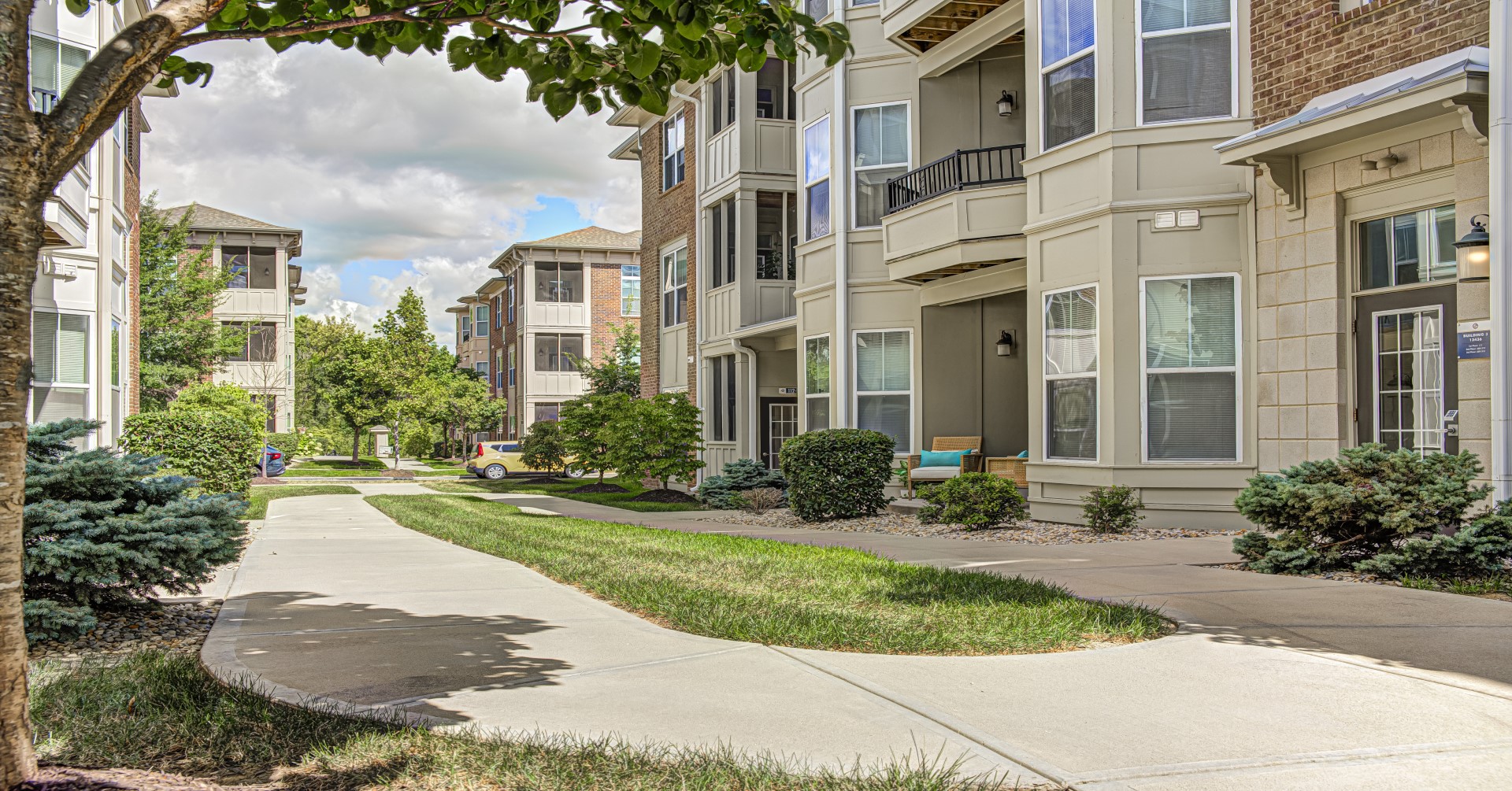 Carmel, IN Apartments Photo Gallery | Highpointe on Meridian Apartments